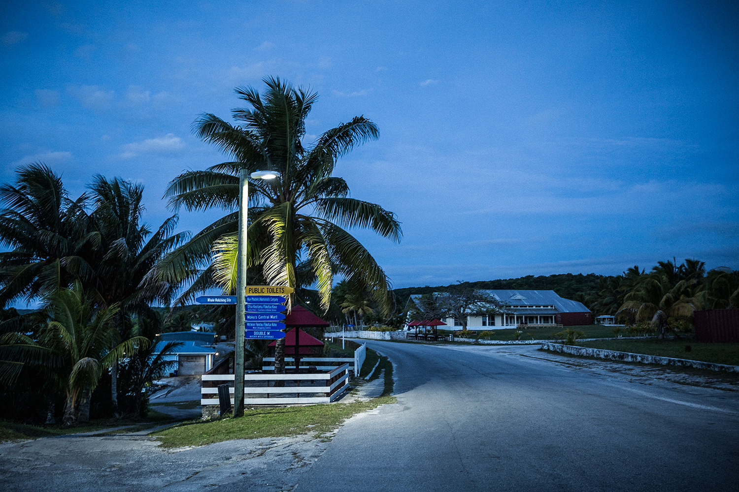 Between a Rock and a Far Place - Vlad Sokhin